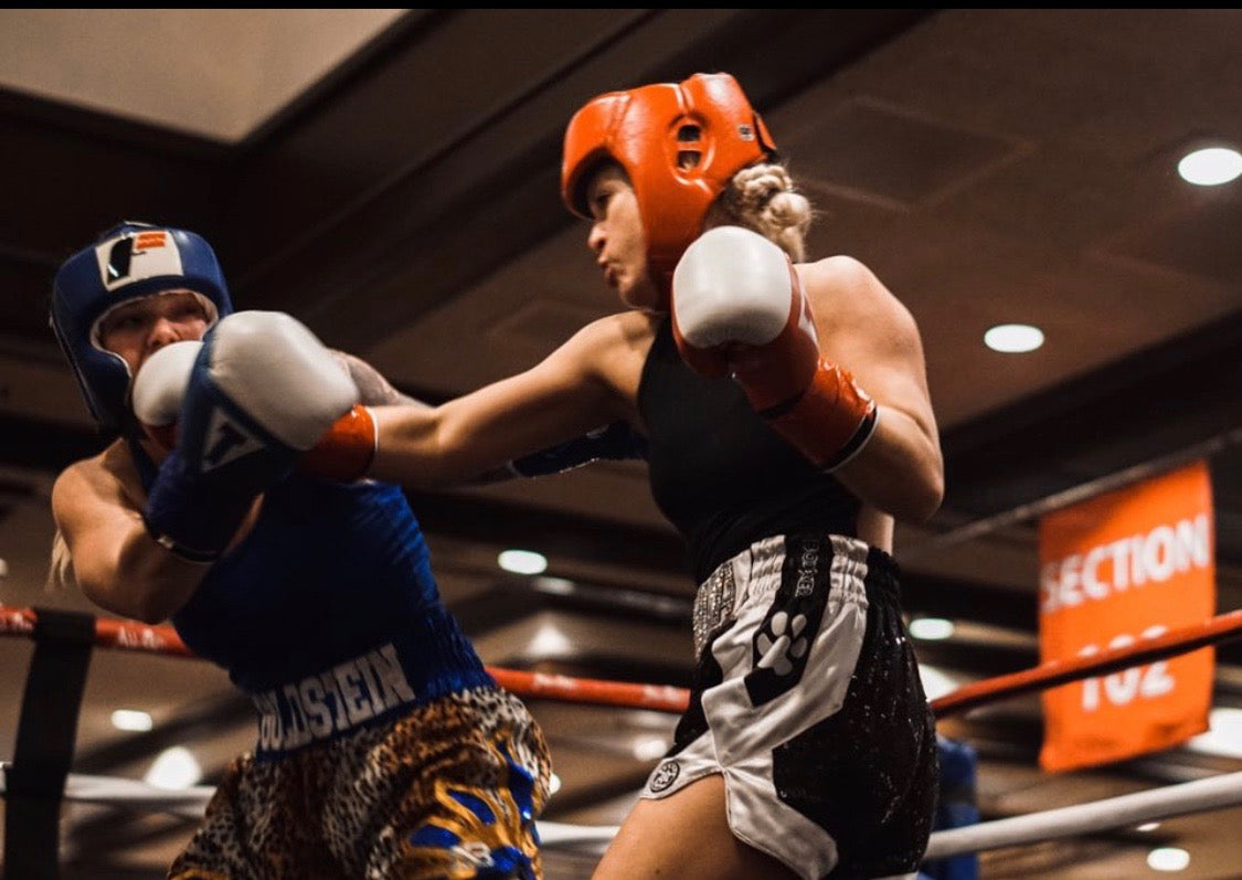 It's Who I Am! - Amy Minter – REVOLHEART